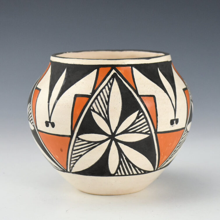Patricio, Doris Concho (1944-2019) Archives - King Galleries